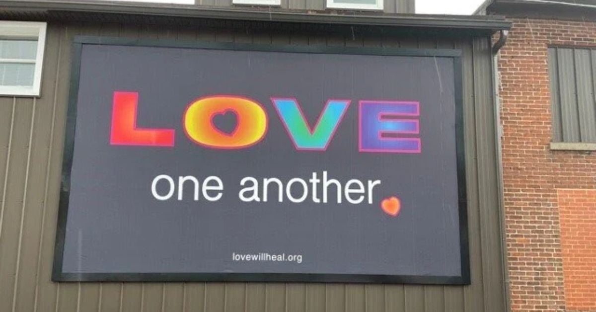 How Banners Increase Your Brand’s Visibility | Lind SignSpring
