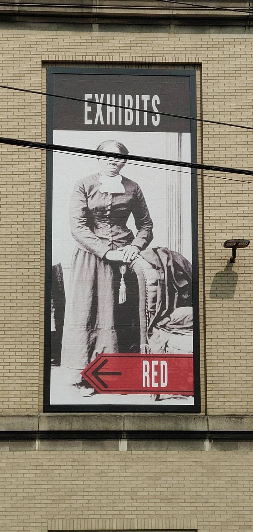 Lind BannerFrame CLASSIC: Custom Banner Signs for Your Aging Brick Wall ...