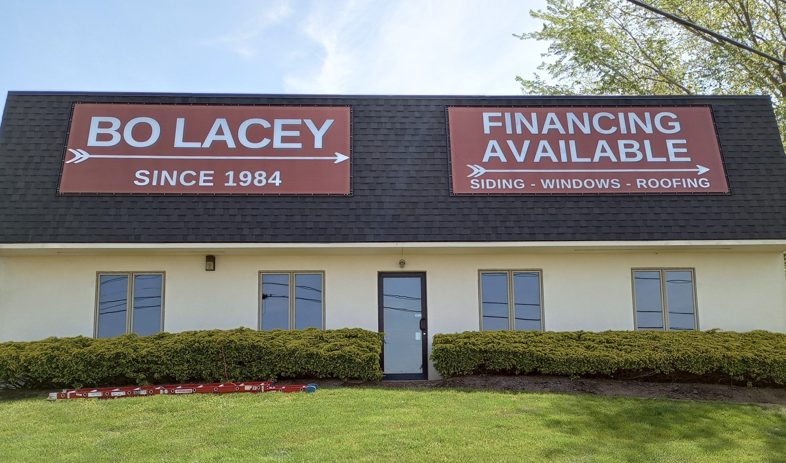 BannerFrame Classic Gets Shingles | Lind SignSpring
