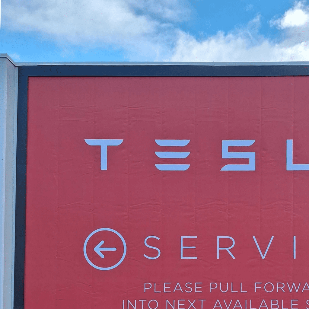 Lind SignSpring Aids FASTSIGNS in a Flawless Installation | Lind SignSpring